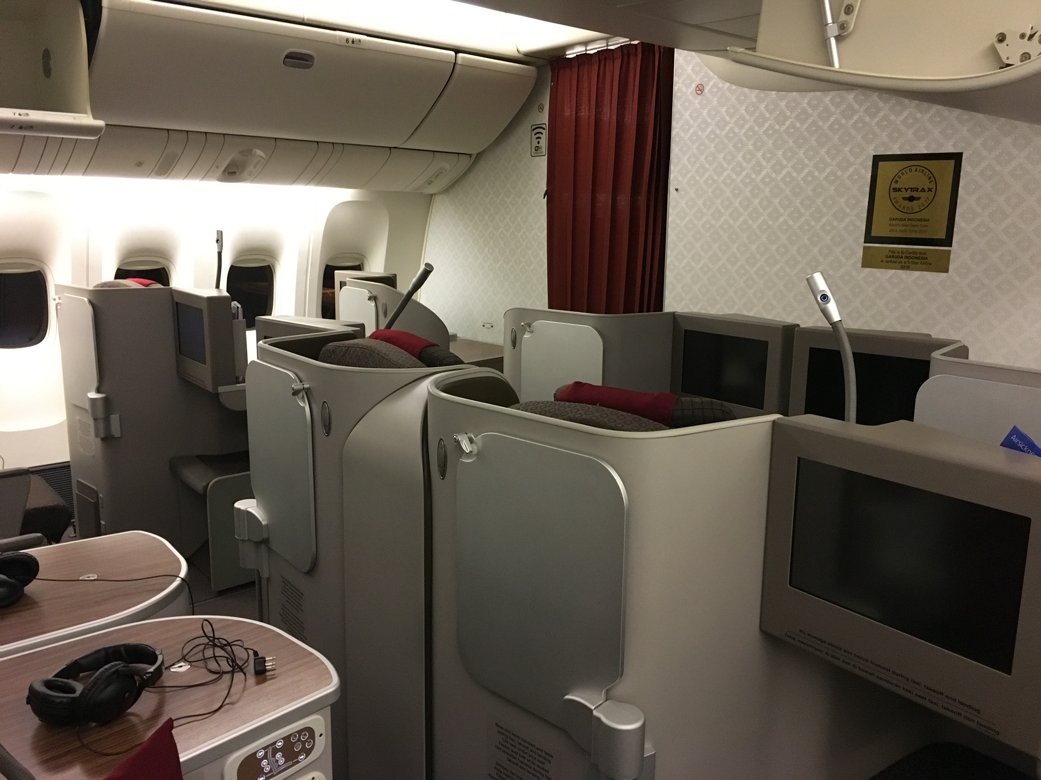 Ulasan: Garuda Indonesia Business Class 777-300ER Denpasar Bali to ...