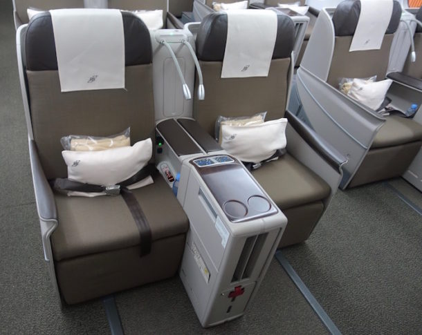 Royal-Brunei-Business-Class-787-5 omaat - PinterPoin