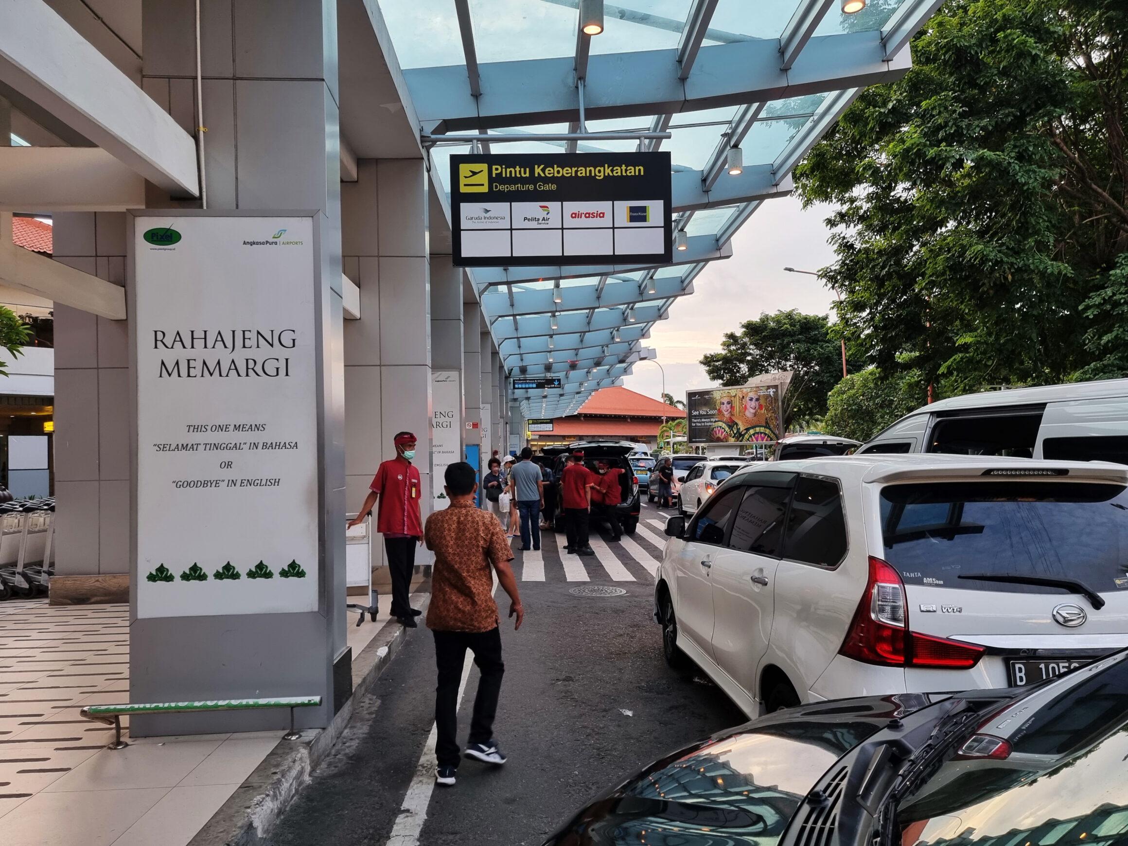 Flight Review: TransNusa Economy Class Comac ARJ21-700 Bali – Jakarta ...