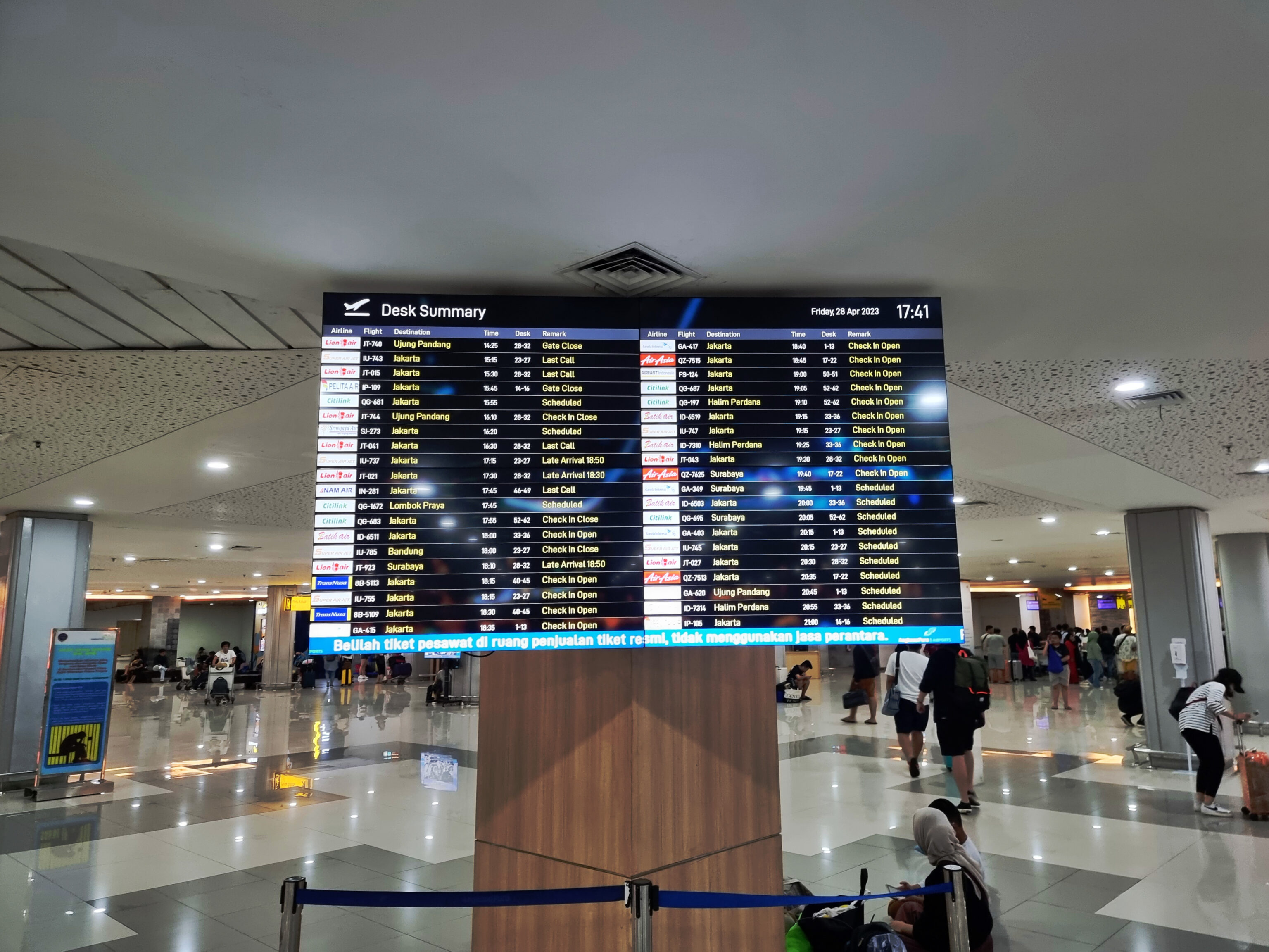 Flight Review: TransNusa Economy Class Comac ARJ21-700 Bali – Jakarta ...