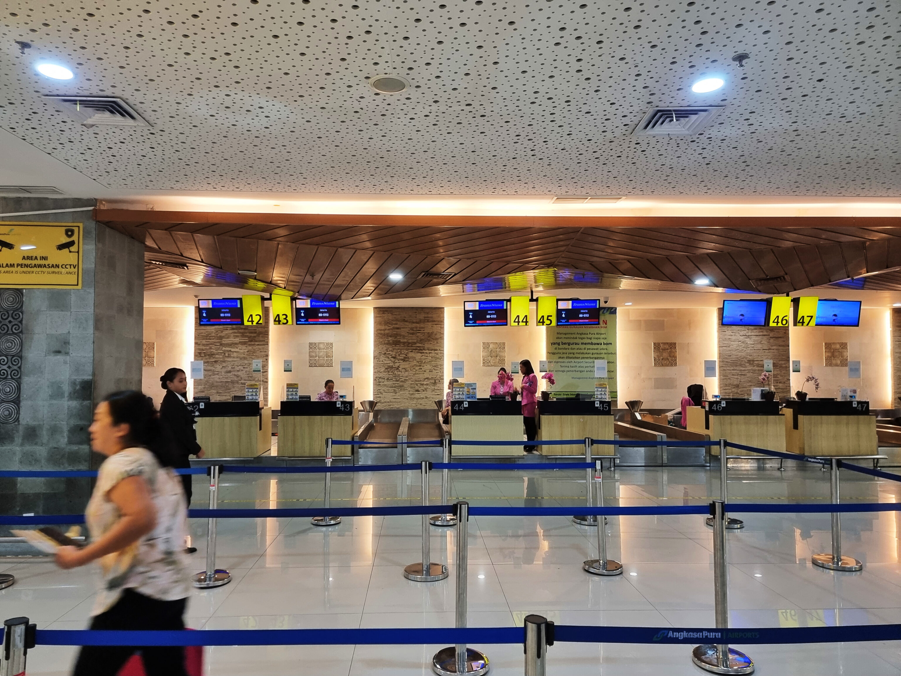 Flight Review: TransNusa Economy Class Comac ARJ21-700 Bali – Jakarta ...