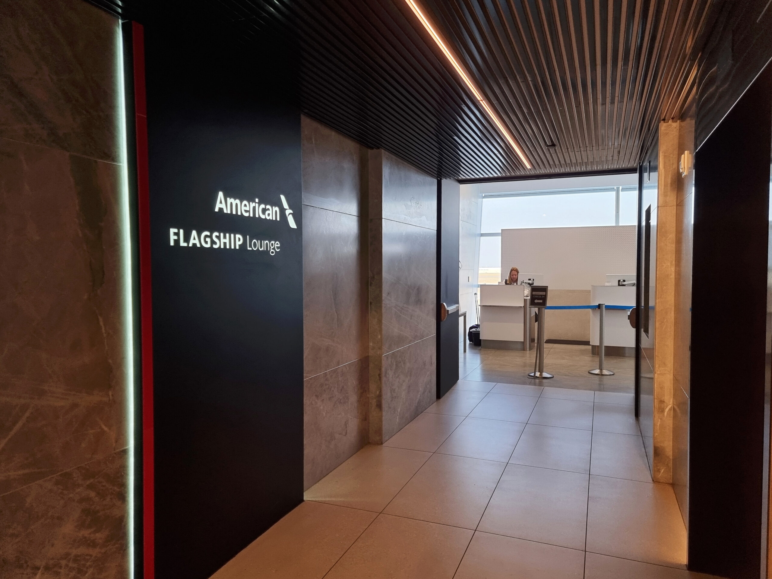Lounge Review: American Airlines Flagship Lounge Dallas (DFW) - PinterPoin