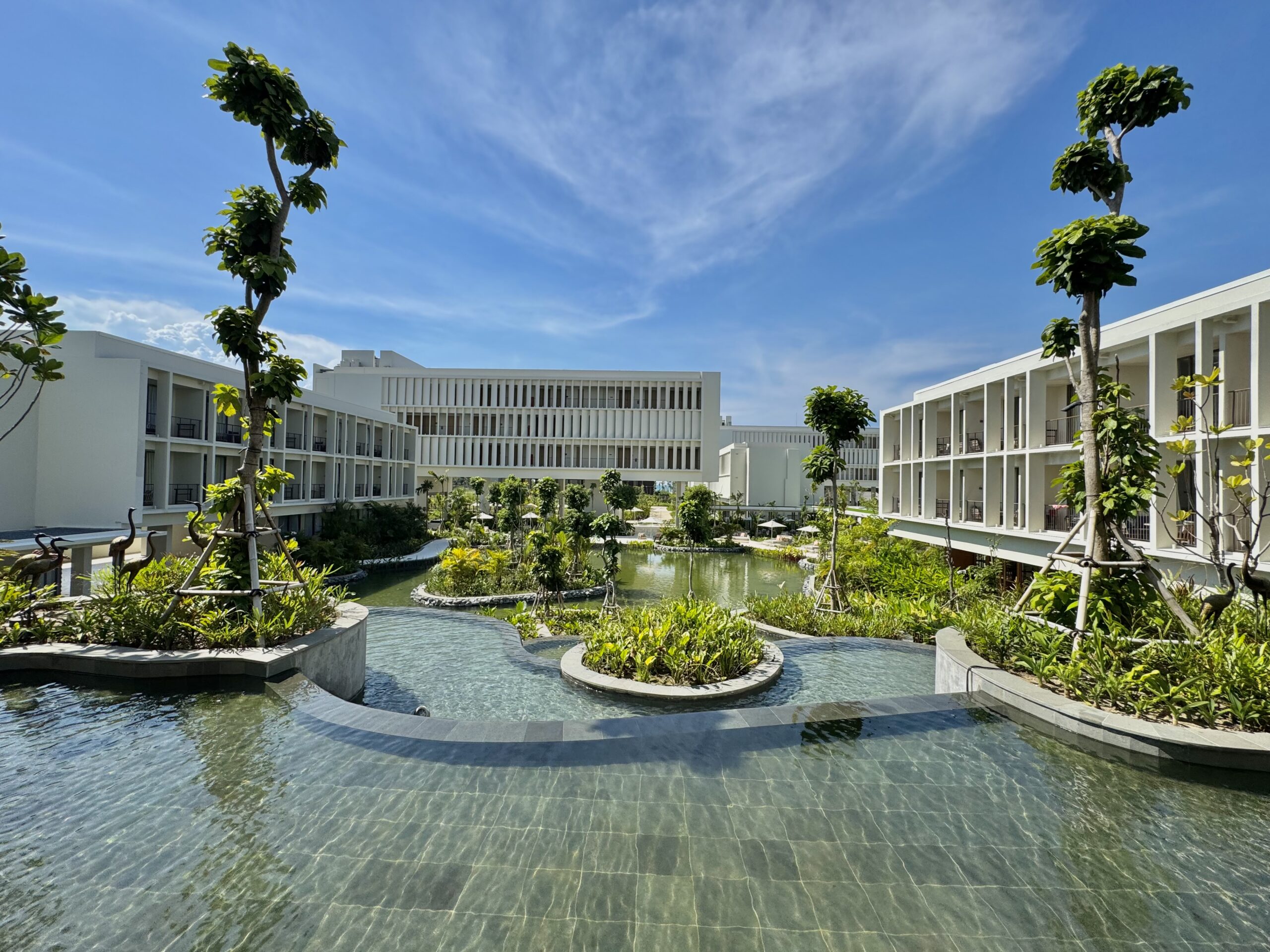 Hotel Review: Holiday Inn Resort Bintan Lagoi Beach - PinterPoin